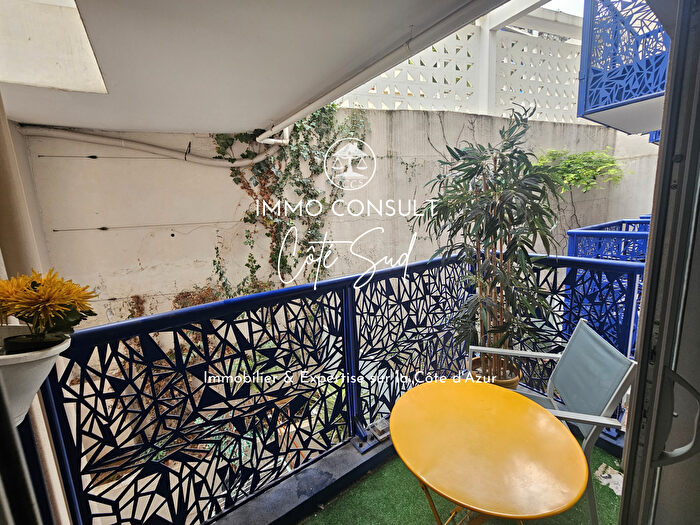 Appartement à vendre - Nice, Le Port - 1 pièce