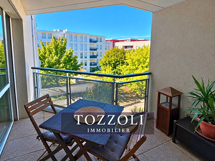 Appartement 2 pièces à vendre - Vénissieux, Centre-ville