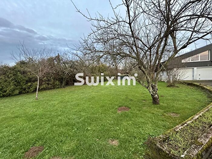 Maison à vendre - Bletterans - 5 pièces - 4 chambres