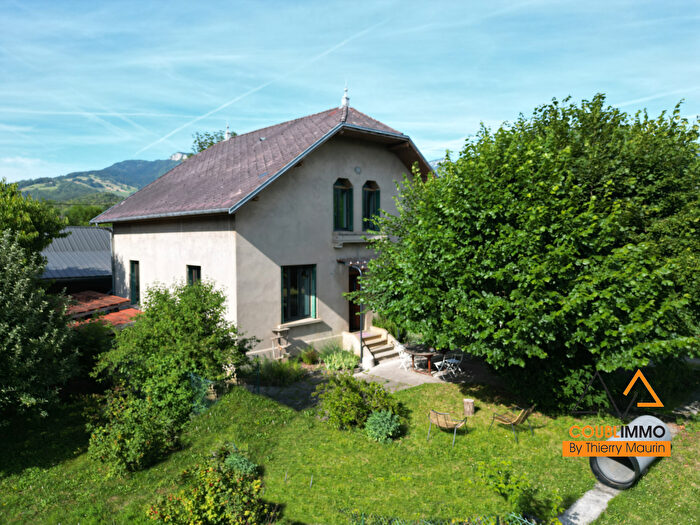 Maison 7 pièces à vendre - Entre-deux-Guiers