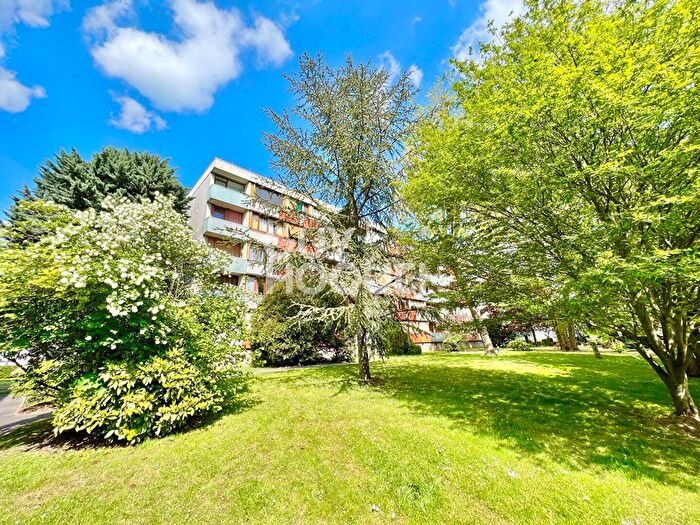 Appartement à louer - Résidence du Parc, Massy - 5 pièces - 3 chambres