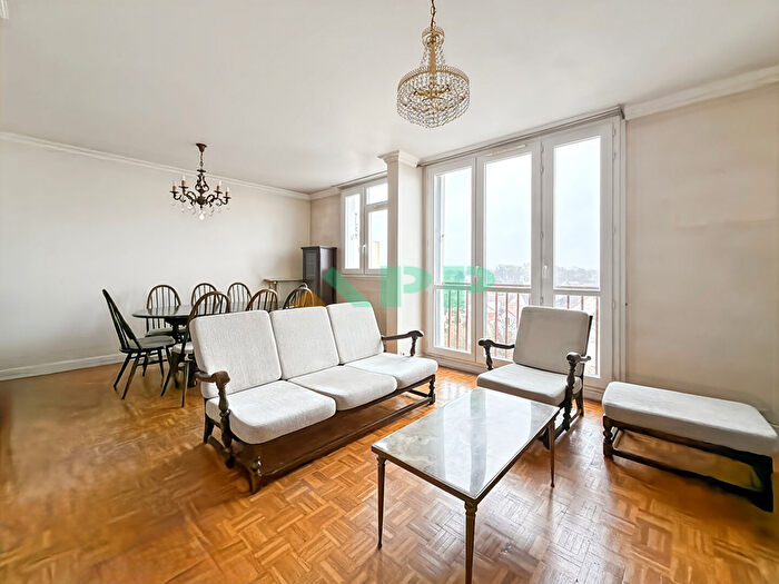 Appartement à vendre - Athis-Mons, Centre-ville - 4 pièces - 2 chambres