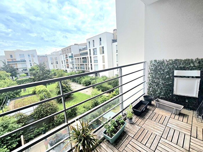 Créteil, Palais : Appartement 3 pièces à vendre