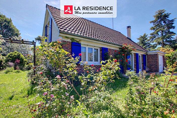 Maison 6 pièces à vendre - Le Mesnil-Saint-Denis
