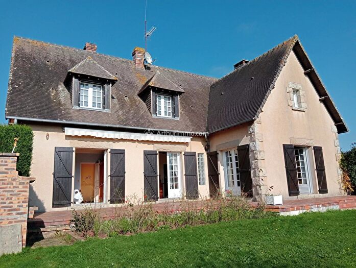 Maison à vendre - Javron-les-Chapelles - 7 pièces - 4 chambres