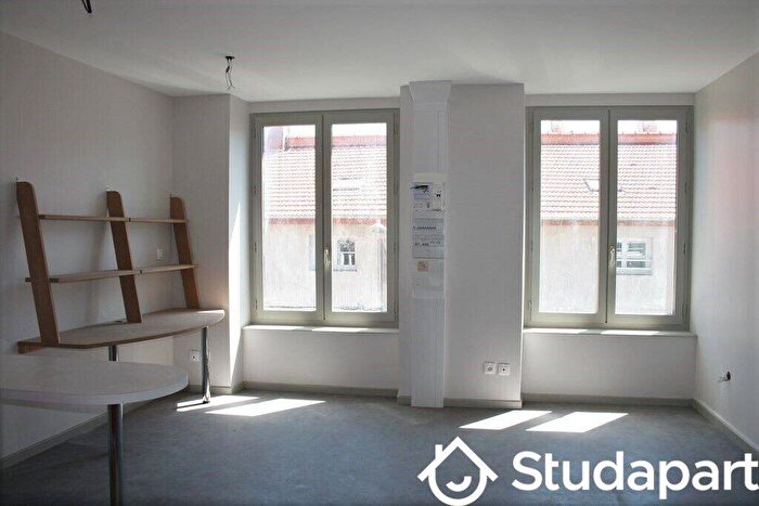 Appartement à louer - Colline des Pères-Tardy, Saint-Étienne - 1 pièce