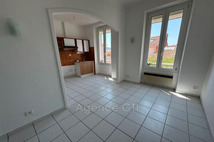 Appartement 2 pièces à louer à Hyères