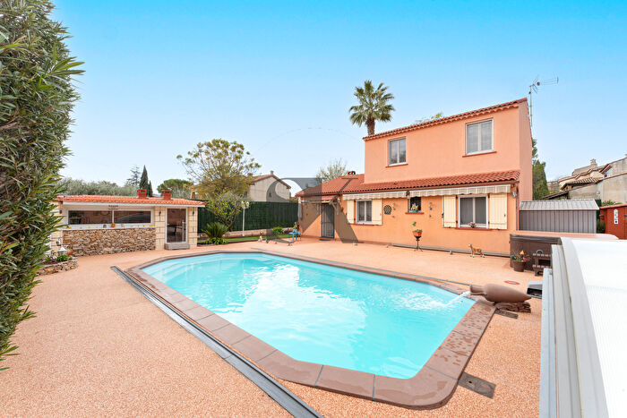 Maison à vendre - Aubagne, Pin Vert, Ceinture Est - 5 pièces - 4 chambres