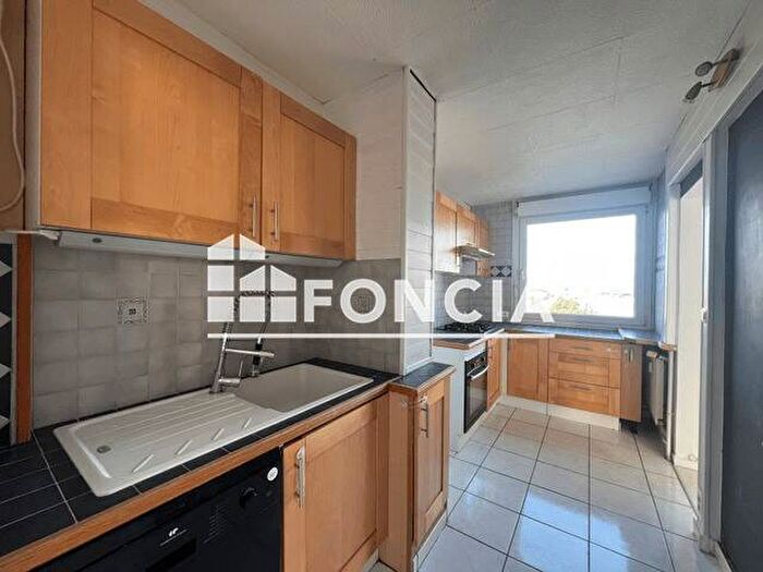 Appartement à louer - Chazeau, Firminy - 4 pièces - 3 chambres
