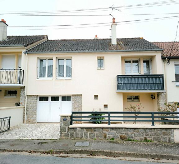 Maison à vendre - Laval, Les Fourches - 5 pièces - 3 chambres