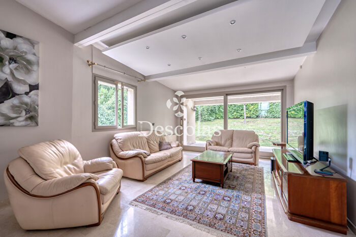 Maison à vendre - Le Pecq, Cité - 8 pièces - 4 chambres