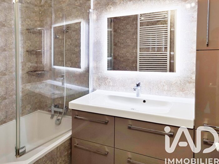 Appartement à vendre - Vitry-sur-Seine, Stalingrad - 3 pièces - 2 chambres