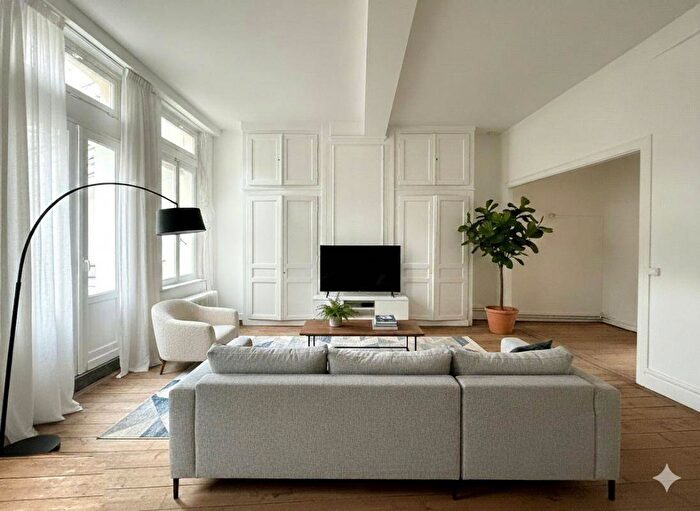 Appartement à louer - Vieux Lille - 3 pièces - 2 chambres