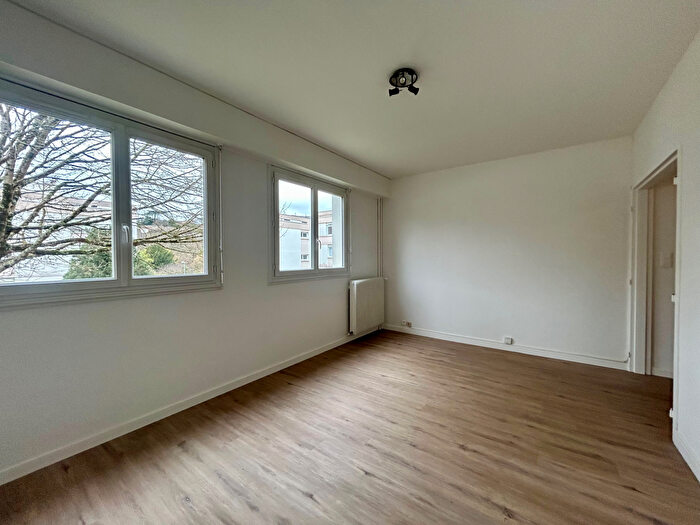 Appartement à vendre - Poitiers, Trois Cités - 2 pièces - 1 chambre