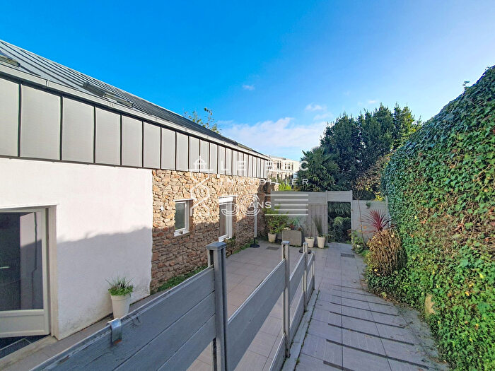 Maison à vendre - Hennebont, Centre-ville, Kerbihan, La Grange, Kerlano - 9 pièces - 5 chambres