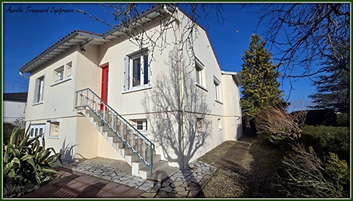 Maison à vendre - Saint-Julien-de-lEscap - 6 pièces - 4 chambres