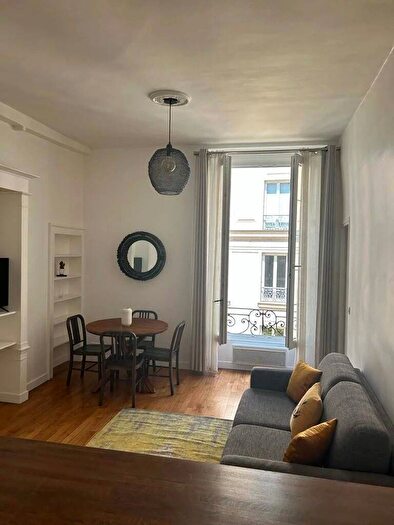 Appartement à louer - Saint Gervais, Paris ème arrondissement - 2 pièces - 1 chambre