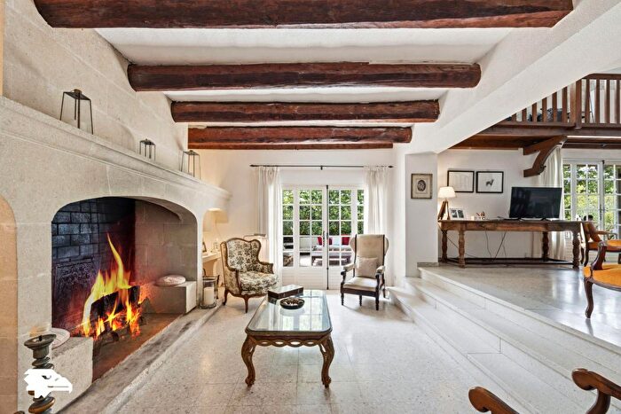 Maison 9 pièces à Aigues-Vives, à vendre