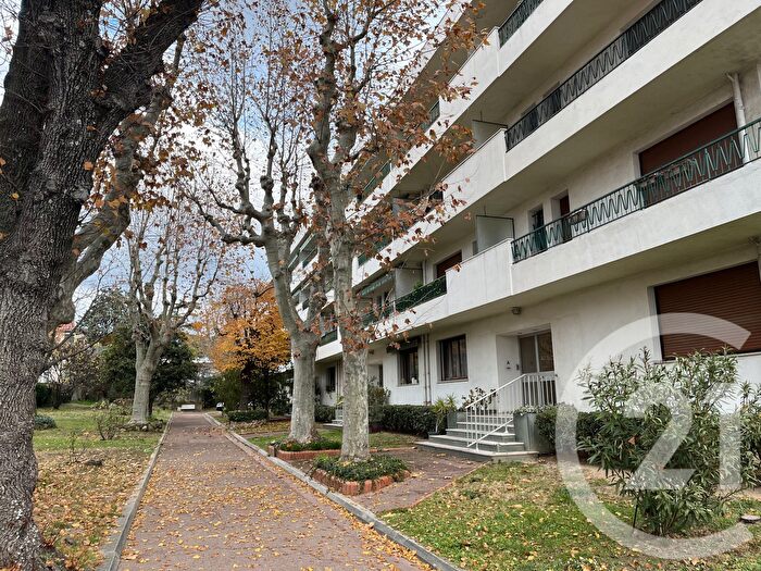 Appartement à louer - Marseille e , Montolivet - 2 pièces - 1 chambre