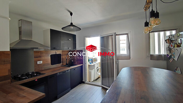 Appartement à louer - Le Pradet - 3 pièces - 2 chambres