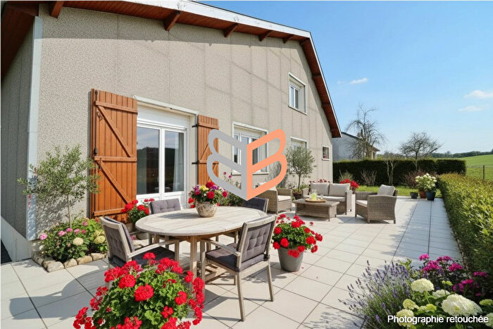 Sivry-sur-Meuse : Maison 8 pièces à vendre