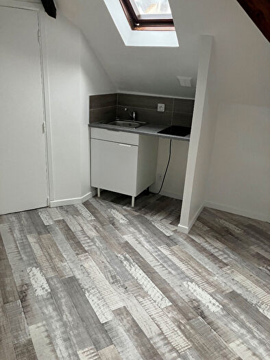 Appartement à louer - Stains, Le Vieux Stains - 1 pièce