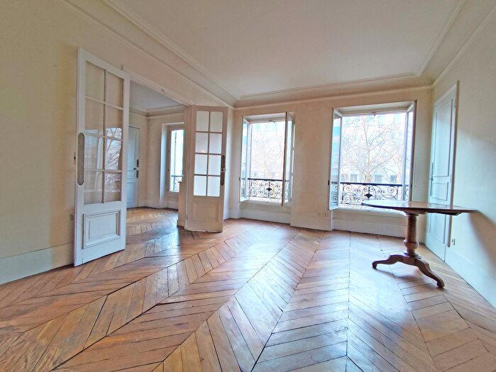 Appartement à vendre - Paris e , Breteuil - 3 pièces - 2 chambres