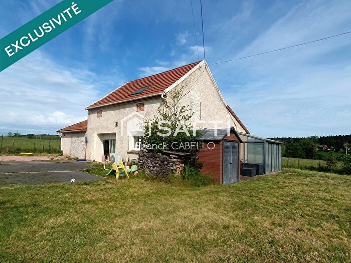 Maison 6 pièces à vendre à Saint-Rémy-en-Rollat