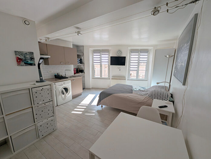 Fontainebleau, Centre-ville - Appartement 1 pièce à vendre