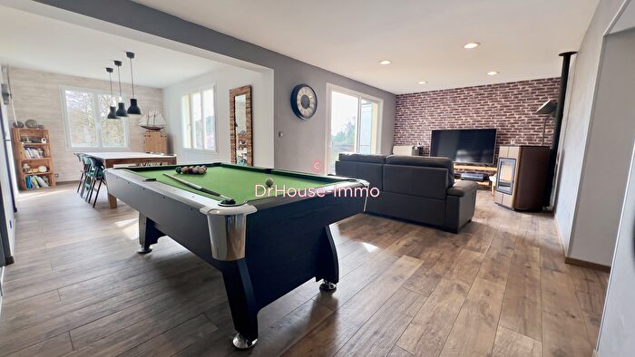 Maison 6 pièces à Saint-Vrain, à vendre