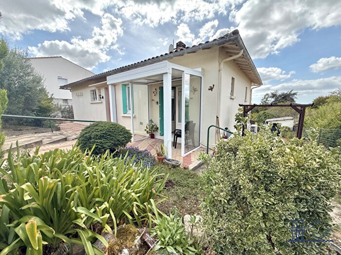 Jonzac - Maison 5 pièces à vendre