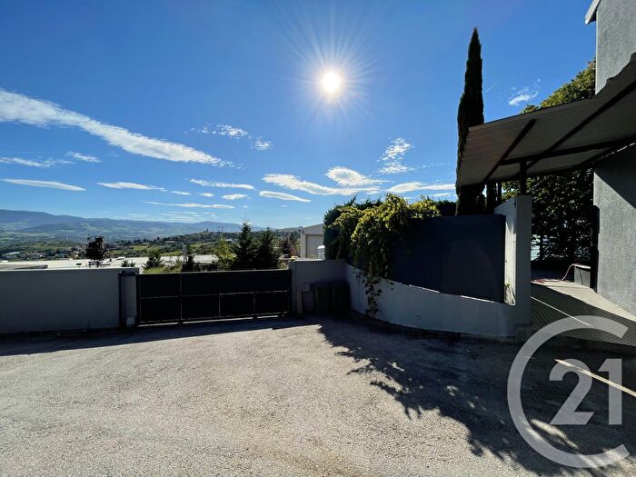 Maison à vendre - Saint-Martin-la-Plaine - 6 pièces - 4 chambres