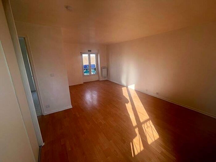 Appartement à louer - Centre Ville Chateau, Chennevières-sur-Marne - 1 pièce