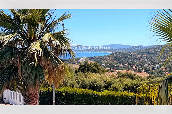 Roquebrune-sur-Argens : Maison 6 pièces à vendre