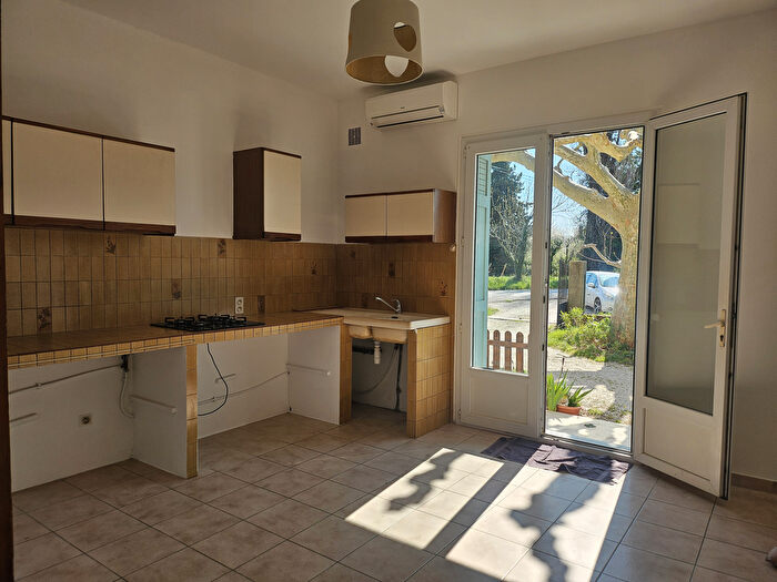Travaillan : Appartement 2 pièces à louer