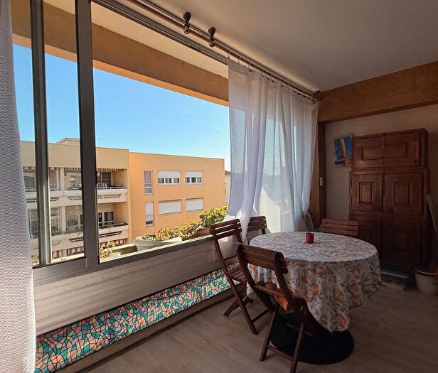 Appartement à louer - Pont-Saint-Esprit - 3 pièces - 2 chambres