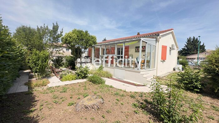 Maison 4 pièces à vendre à Les Tourrettes