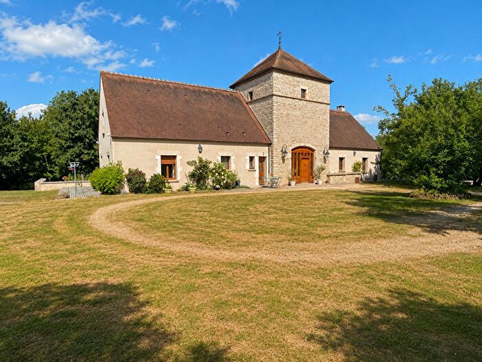 Maison 9 pièces à Grimault, à vendre
