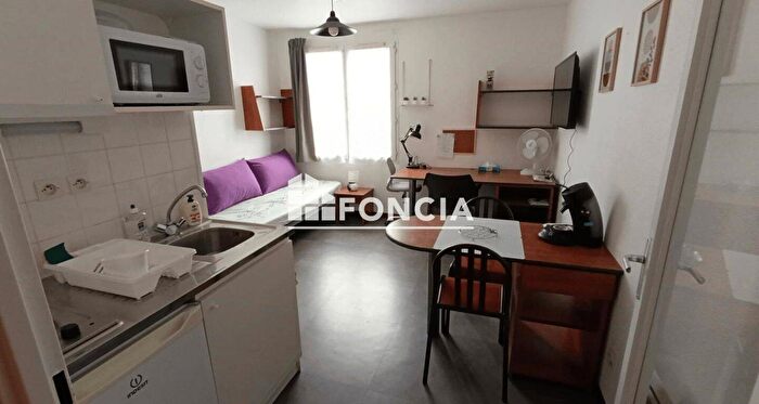 Bizillon-Centre Deux, Saint-Étienne - Appartement 1 pièce à louer