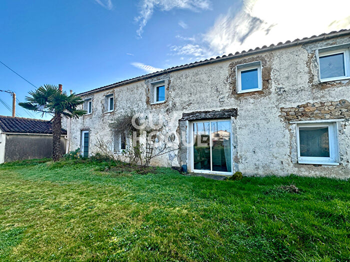 Maison à vendre - Sérigné - 6 pièces - 4 chambres