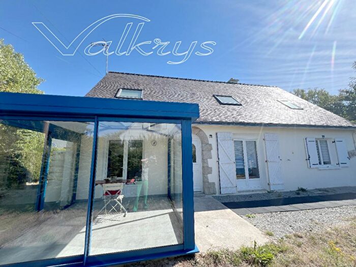 Moëlan-sur-Mer : Maison 7 pièces à vendre