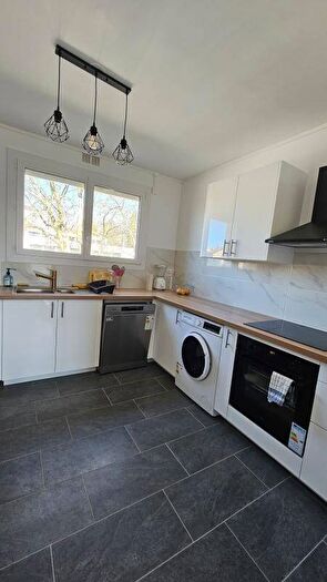 Appartement à louer - Bénédictins-Montplaisir, Limoges - 3 pièces - 2 chambres