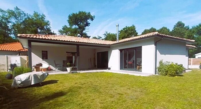 Maison à vendre - Belin-Béliet - 5 pièces - 3 chambres