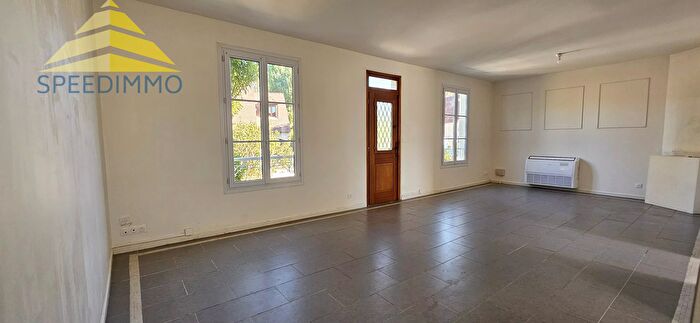 Mandres-les-Roses : Maison 4 pièces à vendre