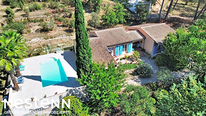 Maison 5 pièces à Le Val, à vendre