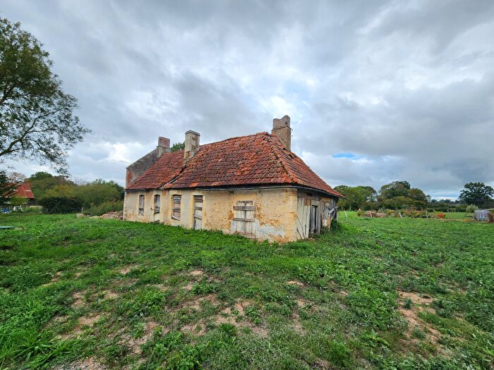 Maison 1 pièce à Janville, à vendre