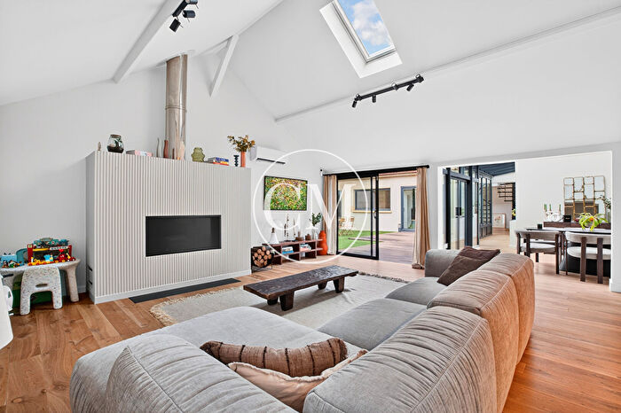 Maison à vendre - Crespières - 6 pièces - 4 chambres