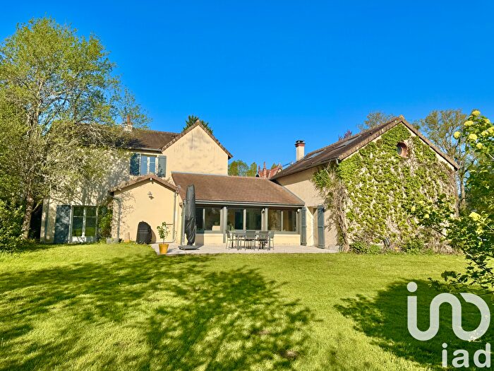 Maison à vendre - Cosne-Cours-sur-Loire - 9 pièces - 4 chambres