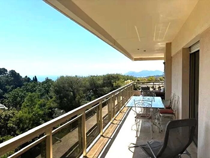 Le Cannet, Centre-ville : Appartement 3 pièces à vendre