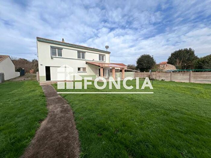 Maison à louer - Avrillé - 5 pièces - 4 chambres